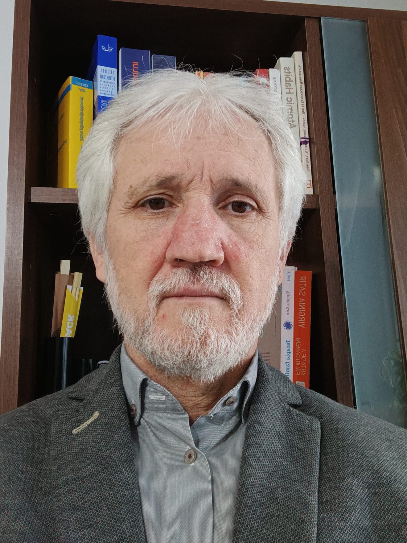 Victor Badea • ISTT